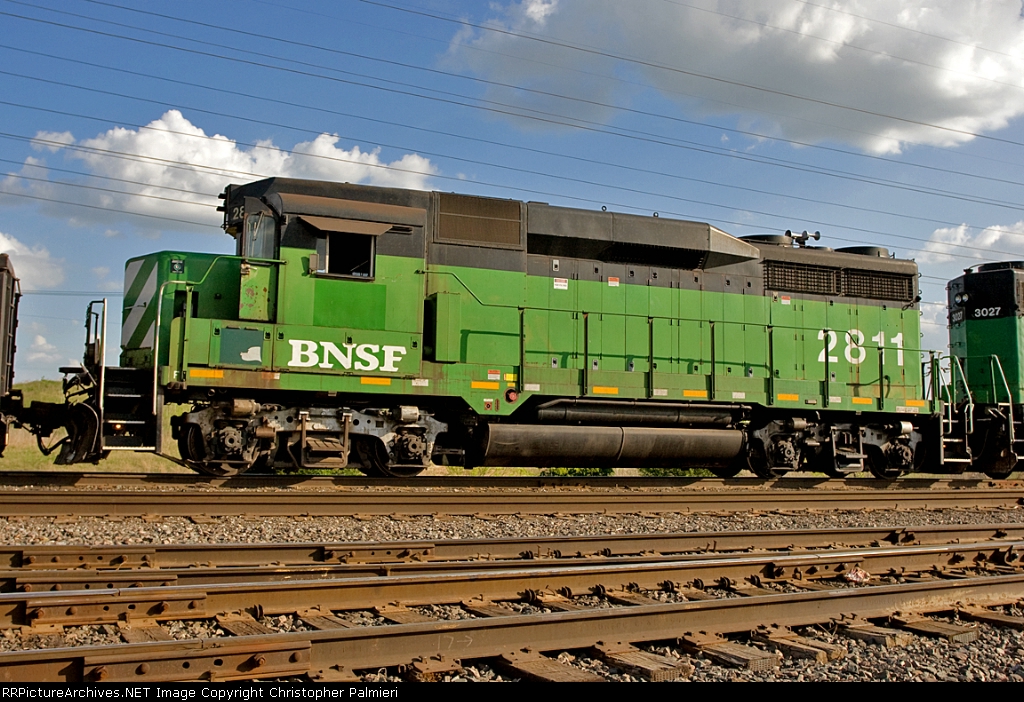 BNSF 2811